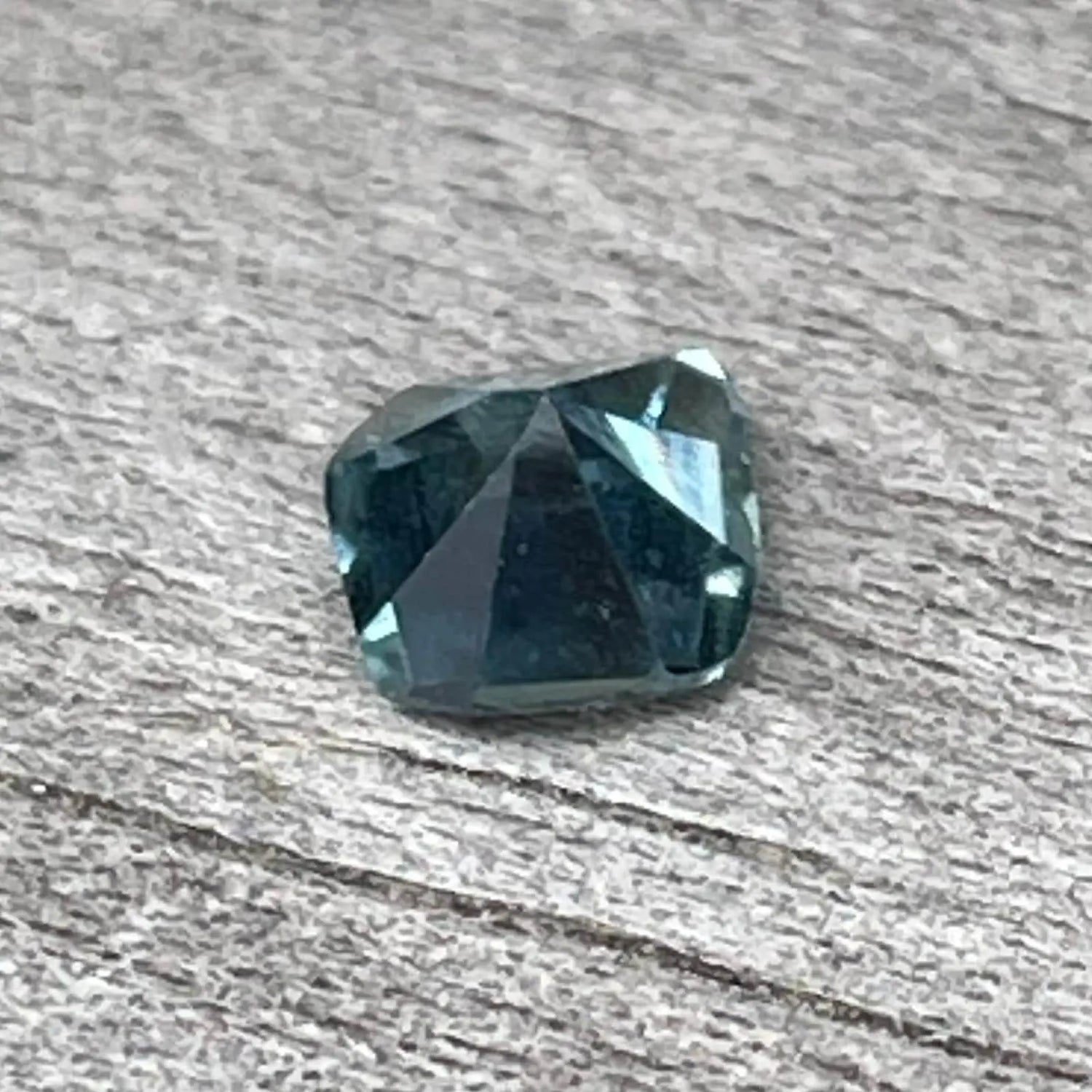 Natural Green Sapphire - stunning gemstone - Sapphire Pal – Sapphirepal