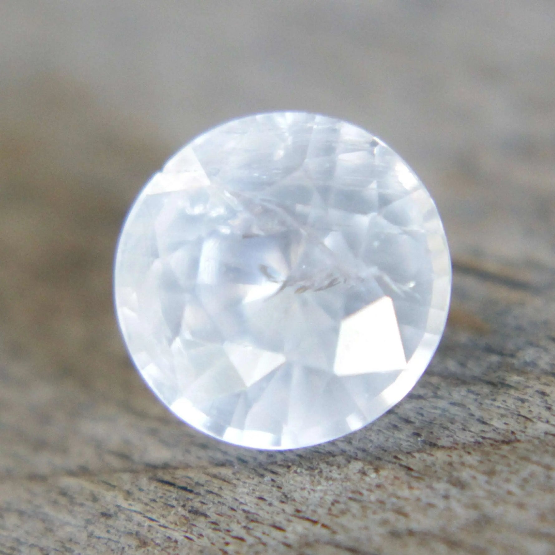 Natural White Sapphire - Sapphirepal