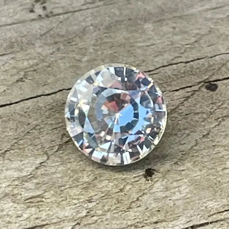 Natural White Sapphire - Sapphire Pal