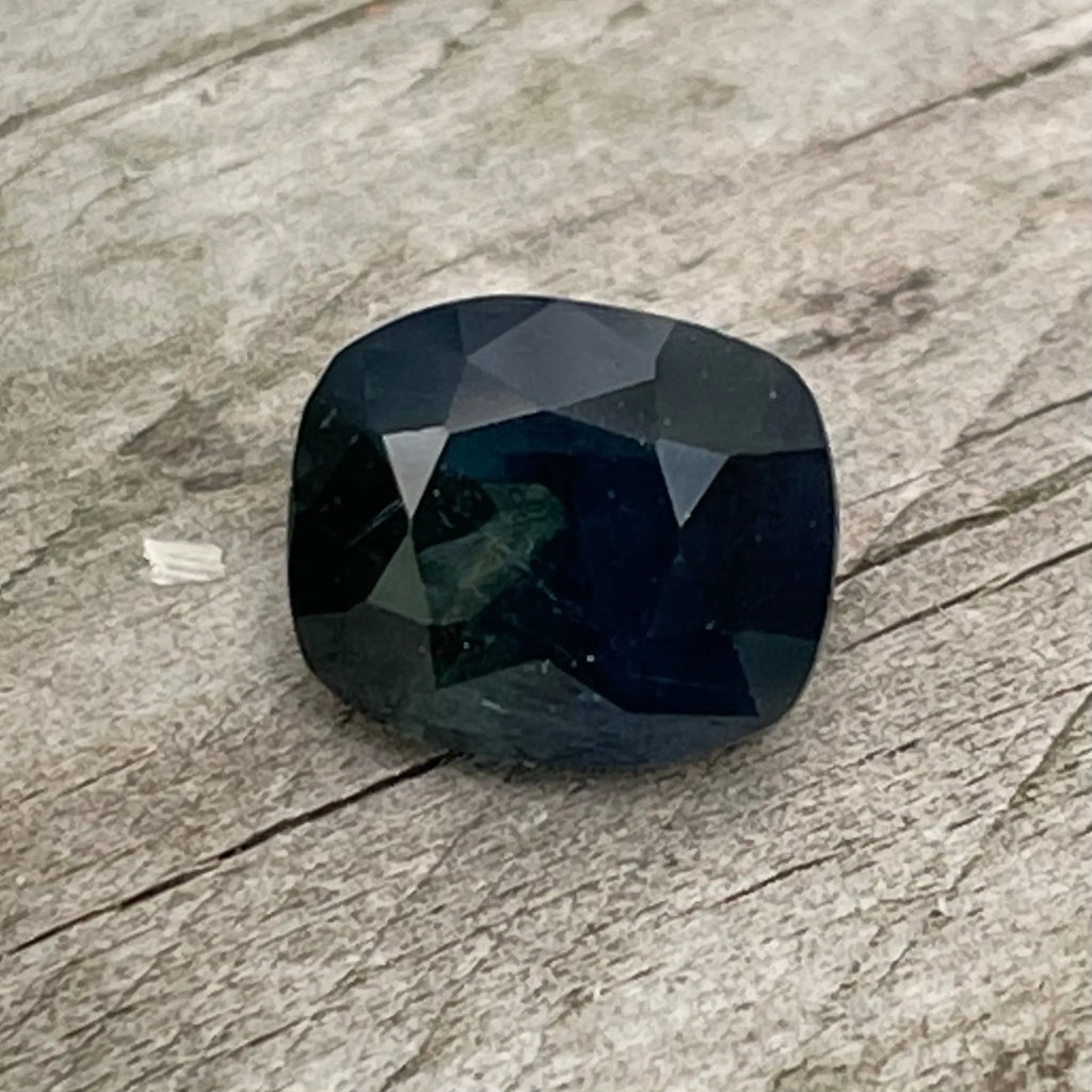 Natural Deep Blue Green Sapphire - Sapphire Pal